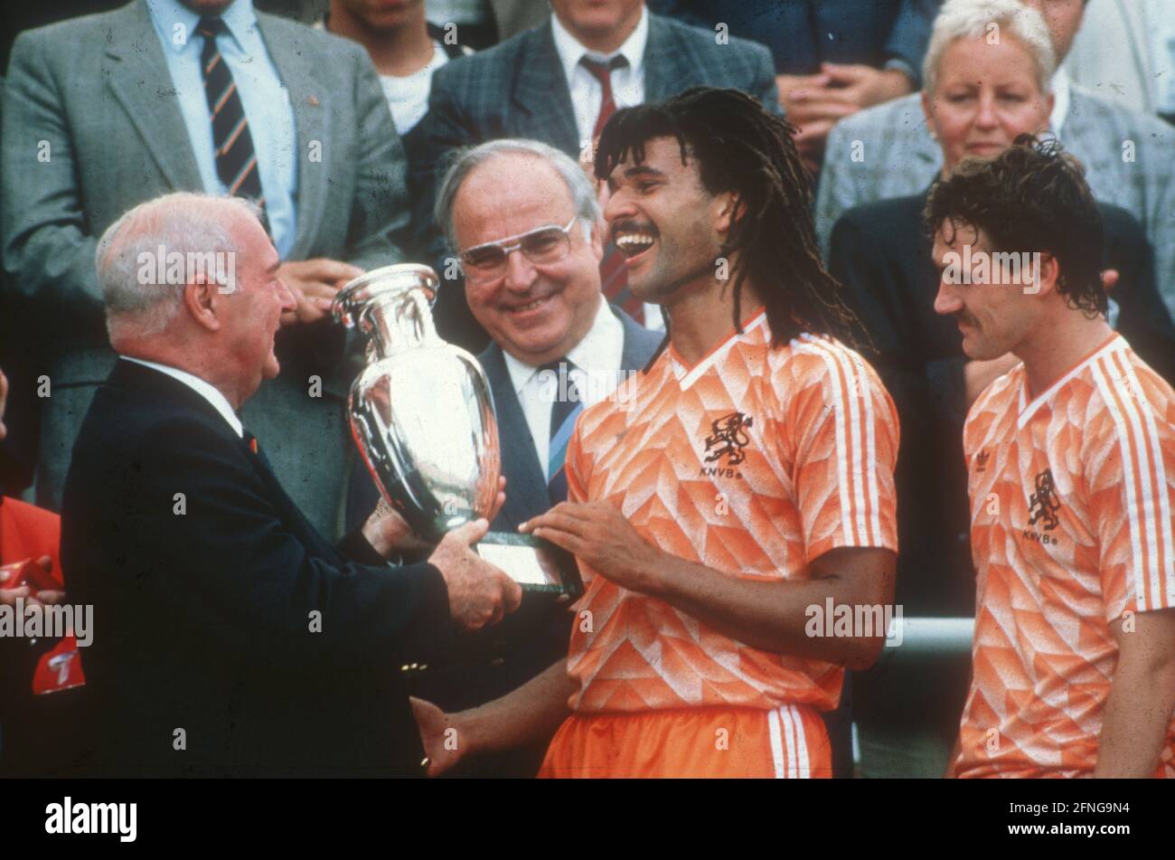 Ruud gullit hi-res stock photography and images - Alamy