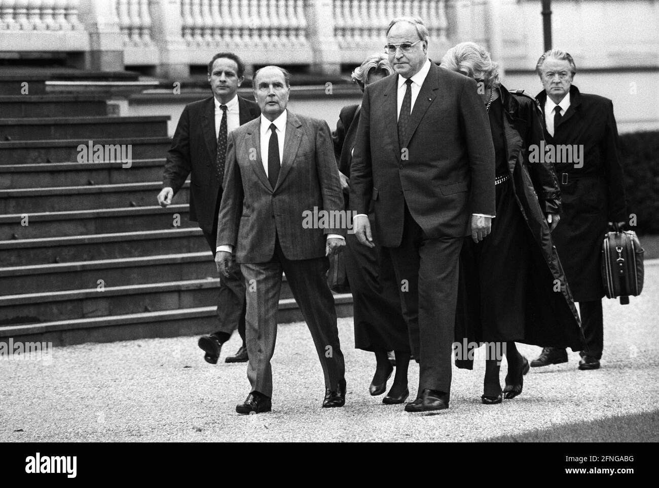 François mitterrand helmut kohl hi-res stock photography and images - Alamy