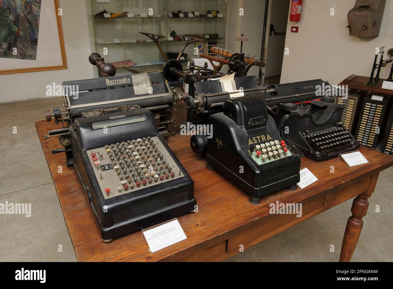 Old calculating machines hi-res stock photography and images - Alamy