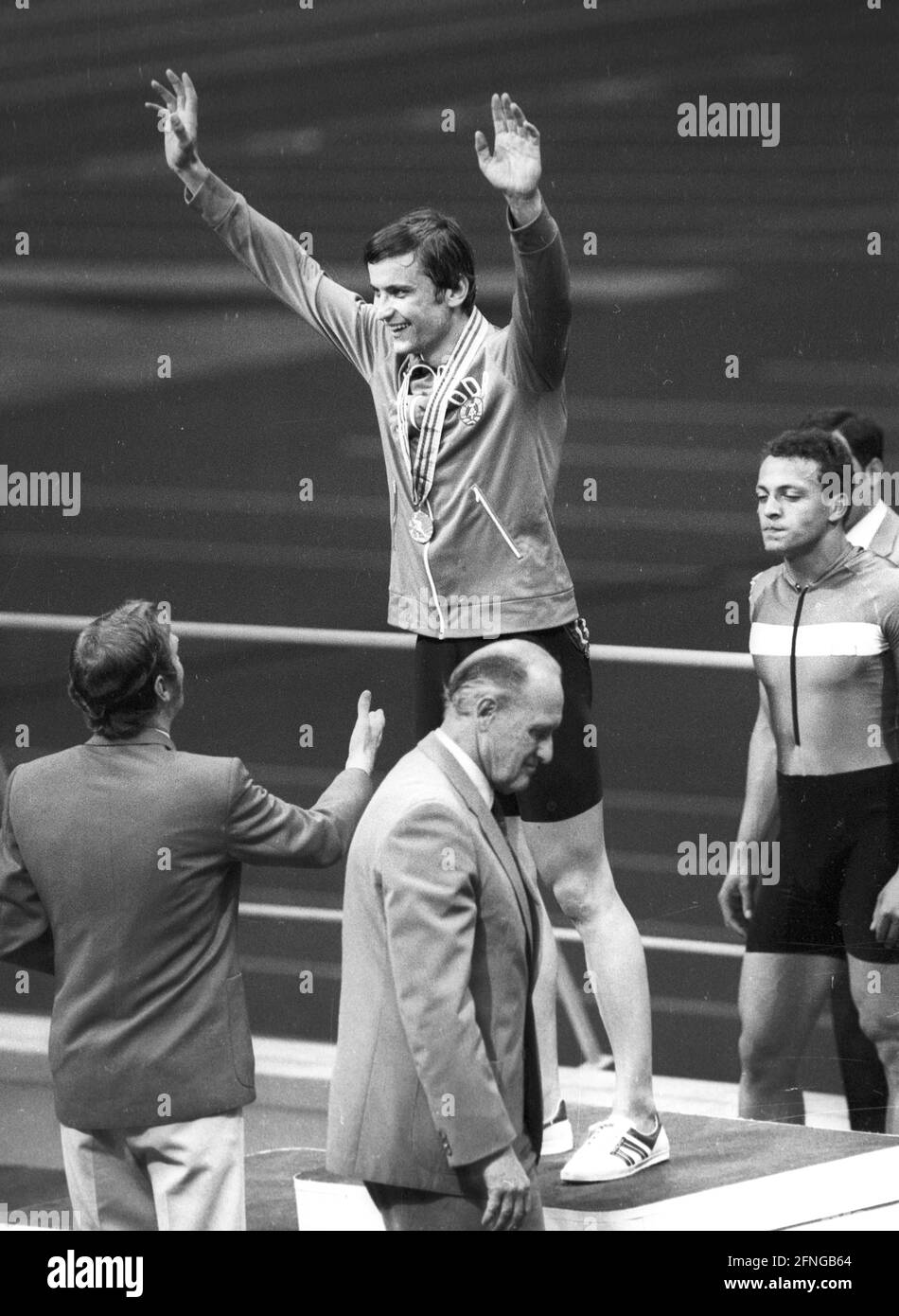 Moscow olympics 1980 hi-res stock photography and images - Alamy