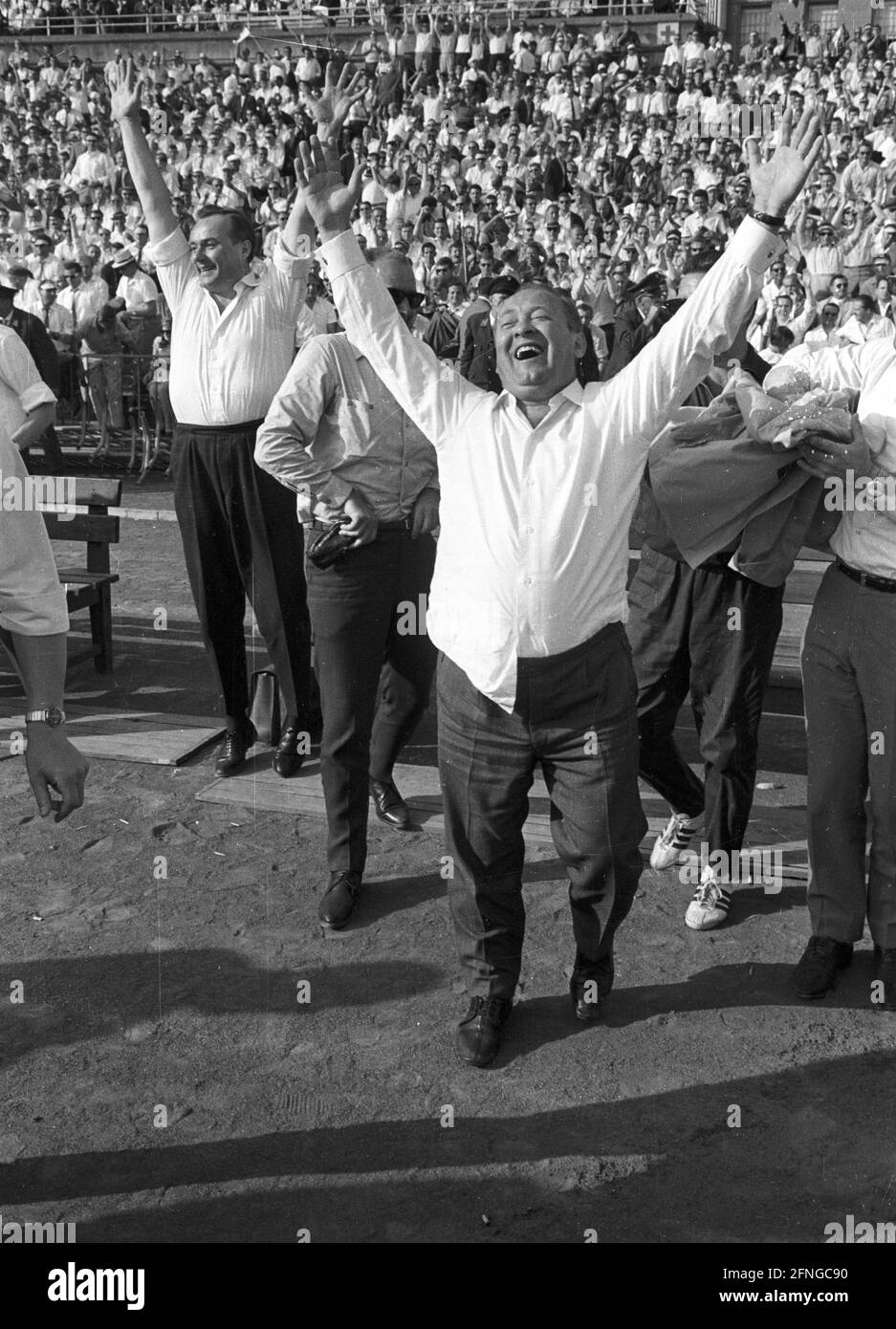 Fc bayern coach Black and White Stock Photos & Images - Alamy