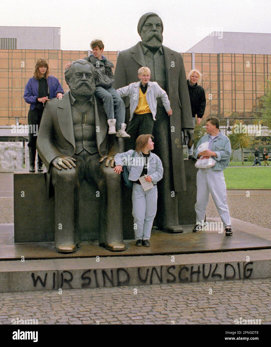 Berlin/ History Monuments / 1990 Monument to Karl Marx and Friedrich ...
