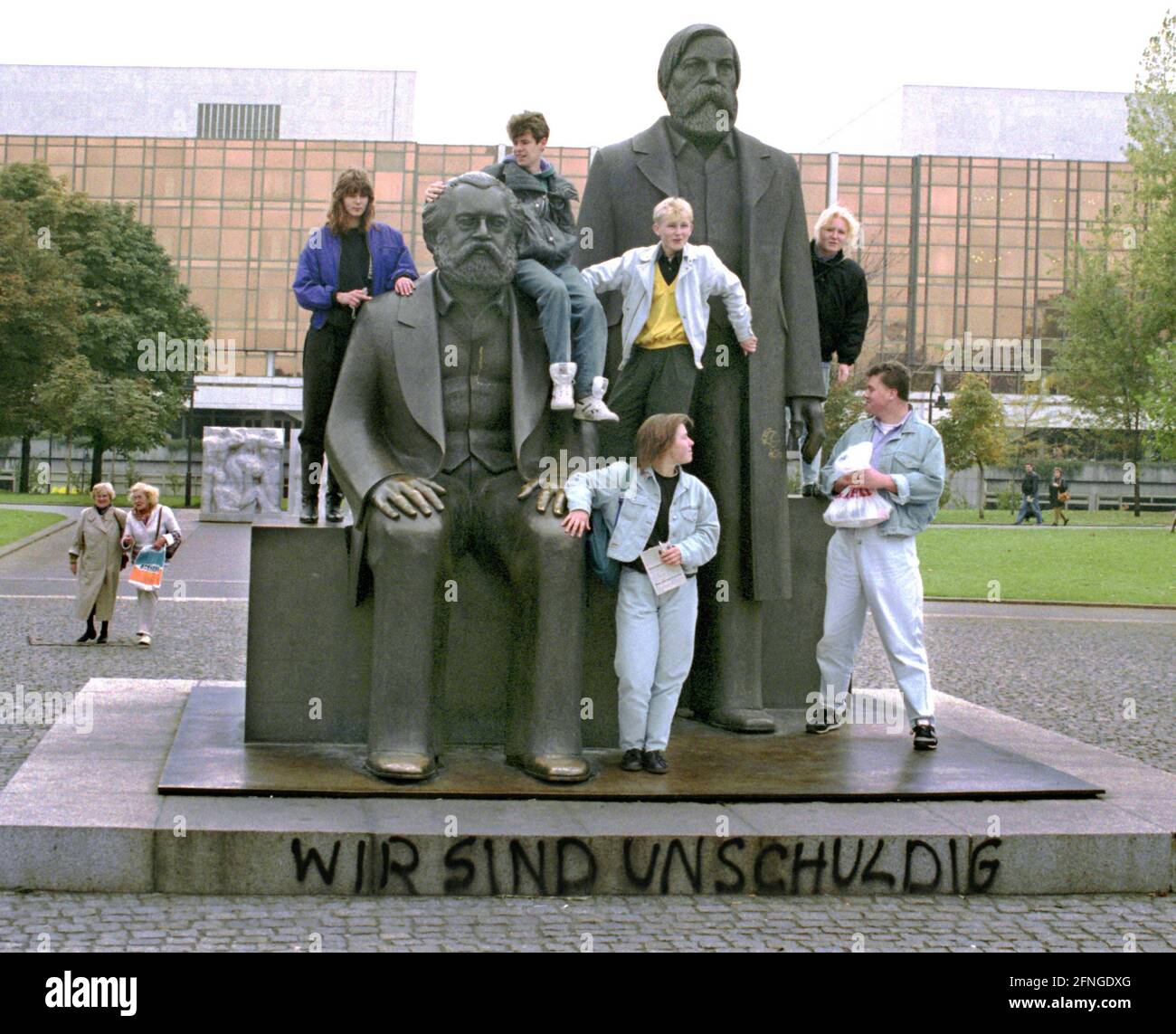Berlin/ History Monuments / 1990 Monument to Karl Marx and Friedrich ...
