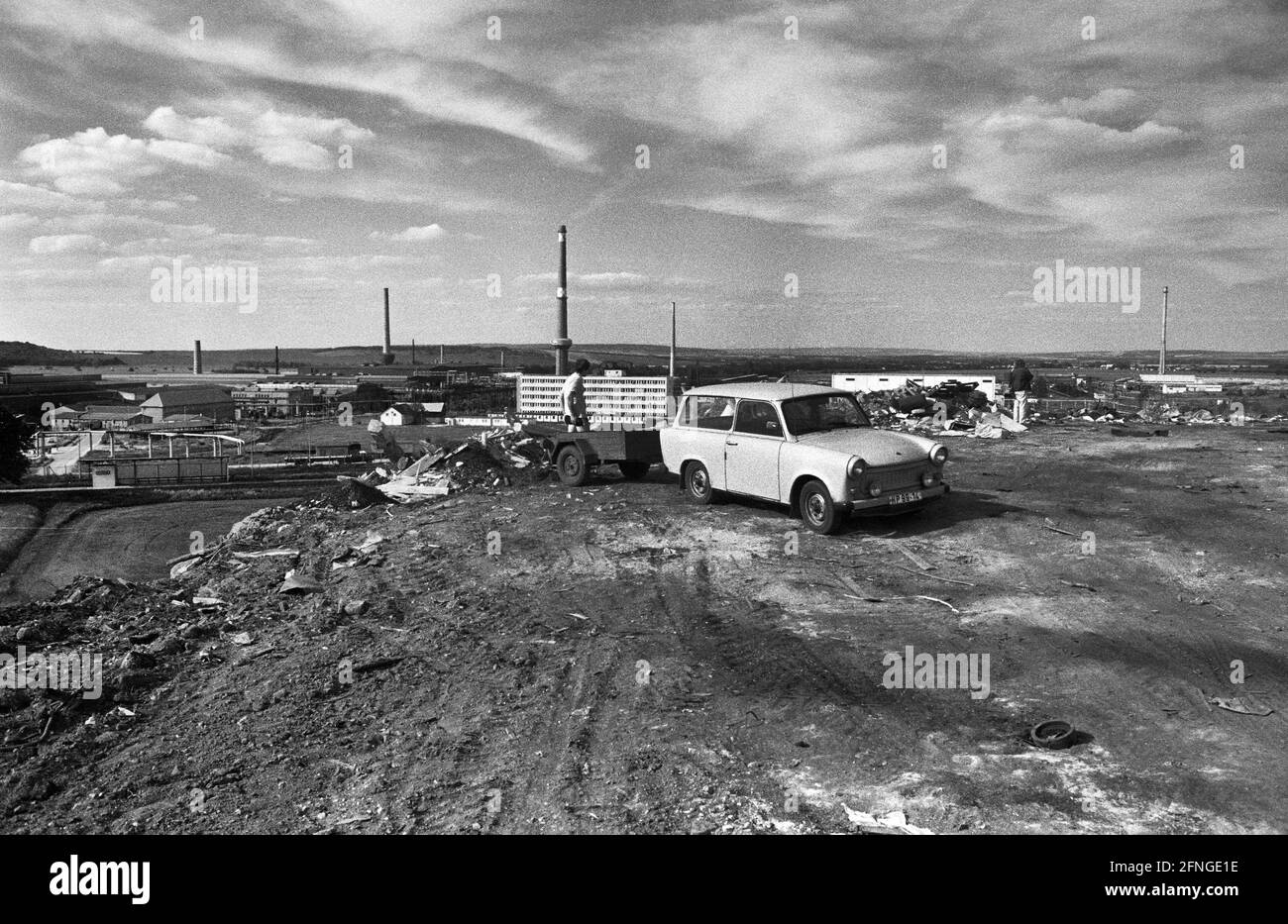 07 21 05 Black and White Stock Photos & Images - Alamy