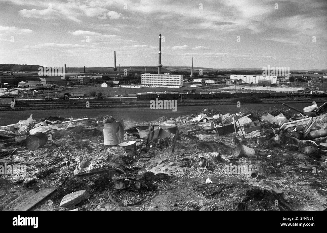 24 february 1990 Black and White Stock Photos & Images - Alamy