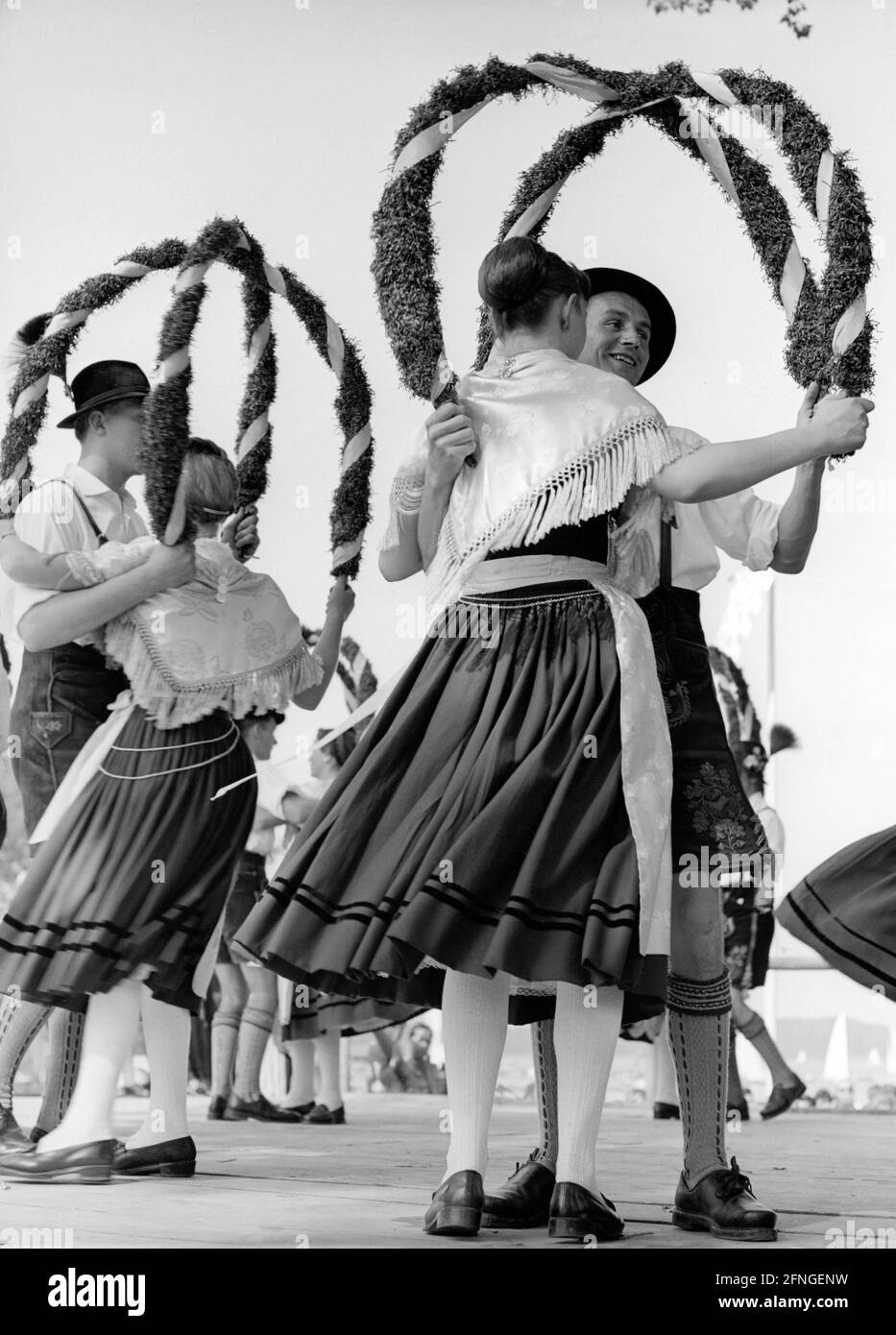 Bavarian dance hi-res stock photography and images - Alamy