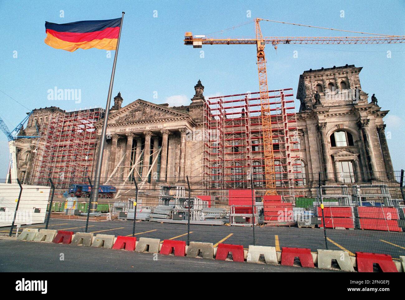 DEU , DEUTSCHLAND : The construction site of the Reichstag building in ...