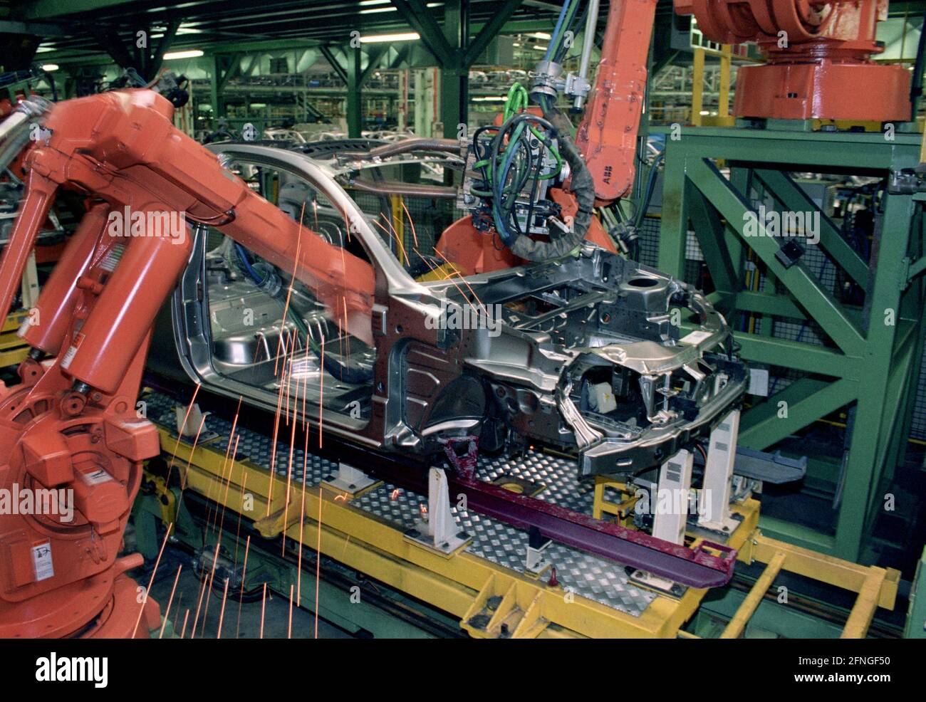 ESP , SPAIN : Car production at Ford in Valencia : Body shell of the KA ...