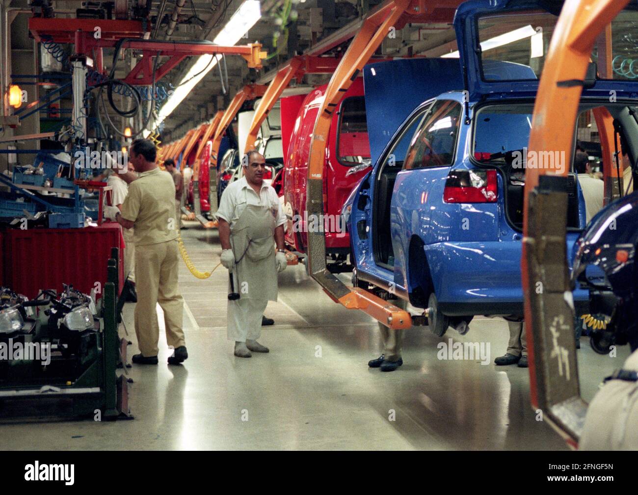 ESP , SPAIN : Car production at Seat in Martorell , June 1997 ...