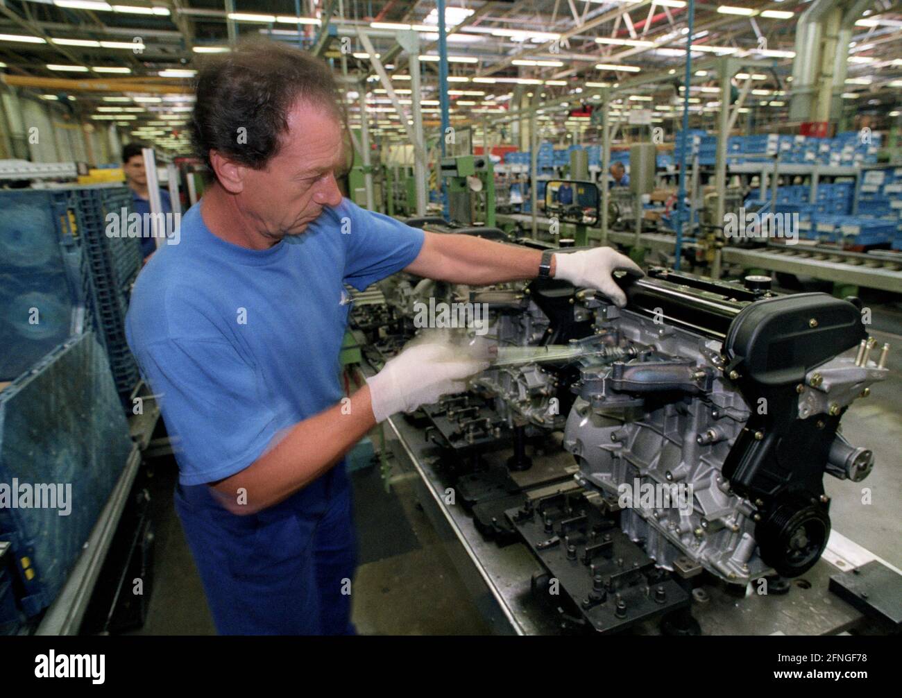 ESP , SPAIN : Car production at Ford in Valencia : Engine production ...