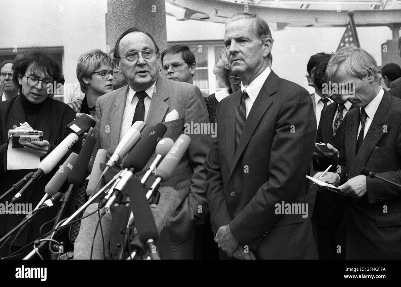 15 09 1990 hi-res stock photography and images - Alamy