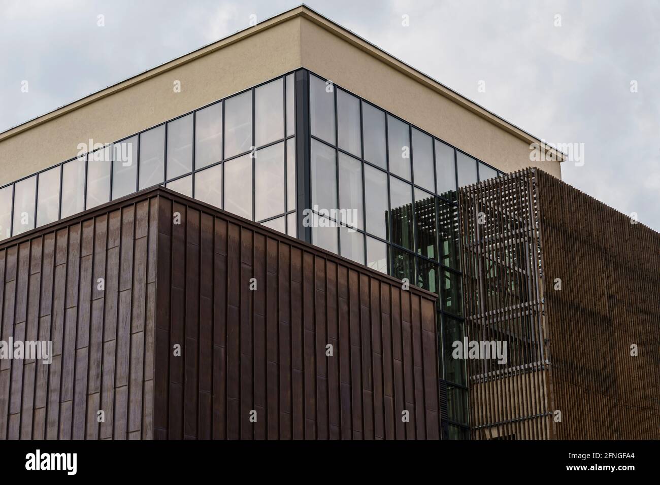 Top of a modern building Stock Photo - Alamy