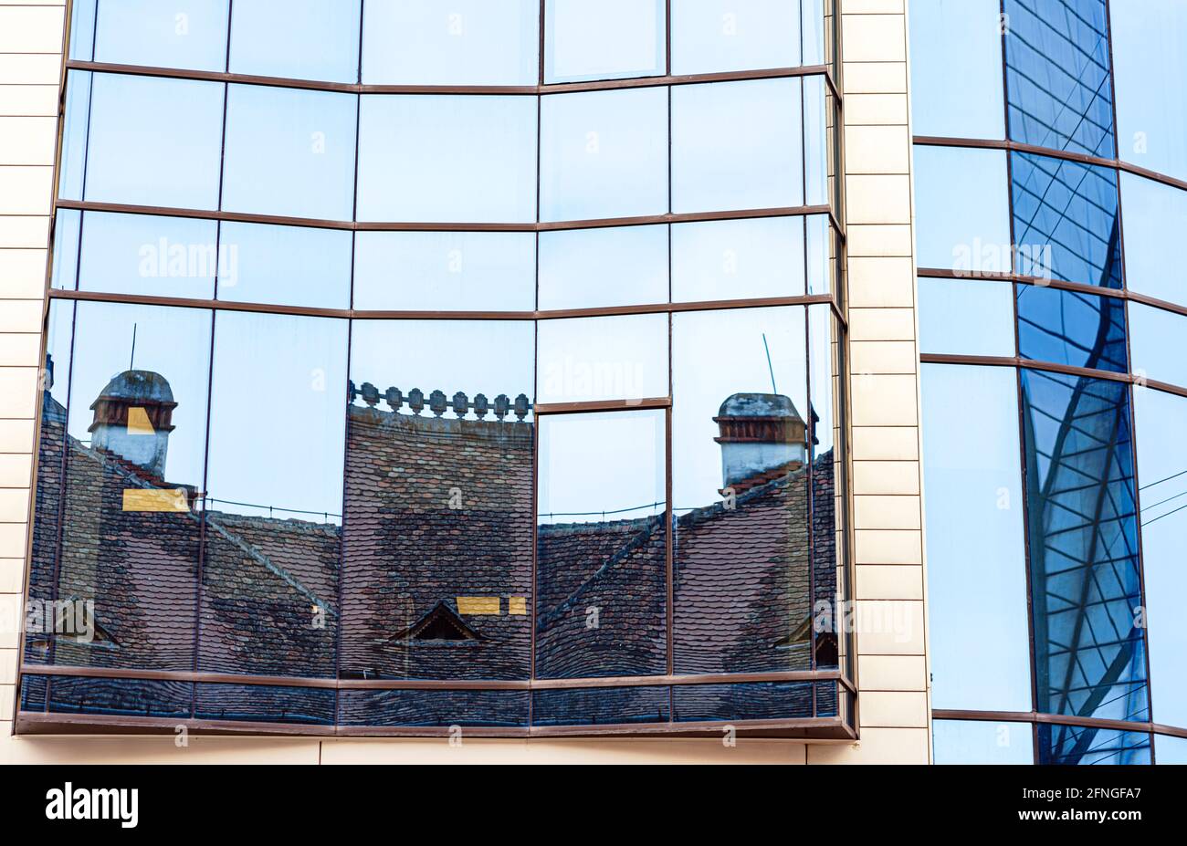 Building design details hi-res stock photography and images - Alamy