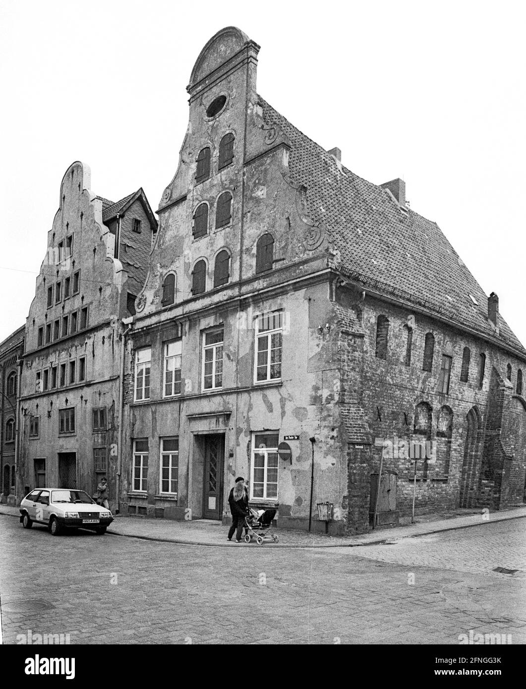 Rostock / Mecklenburg-Western Pomerania / 20.3.1991 Old Town Wismar ...