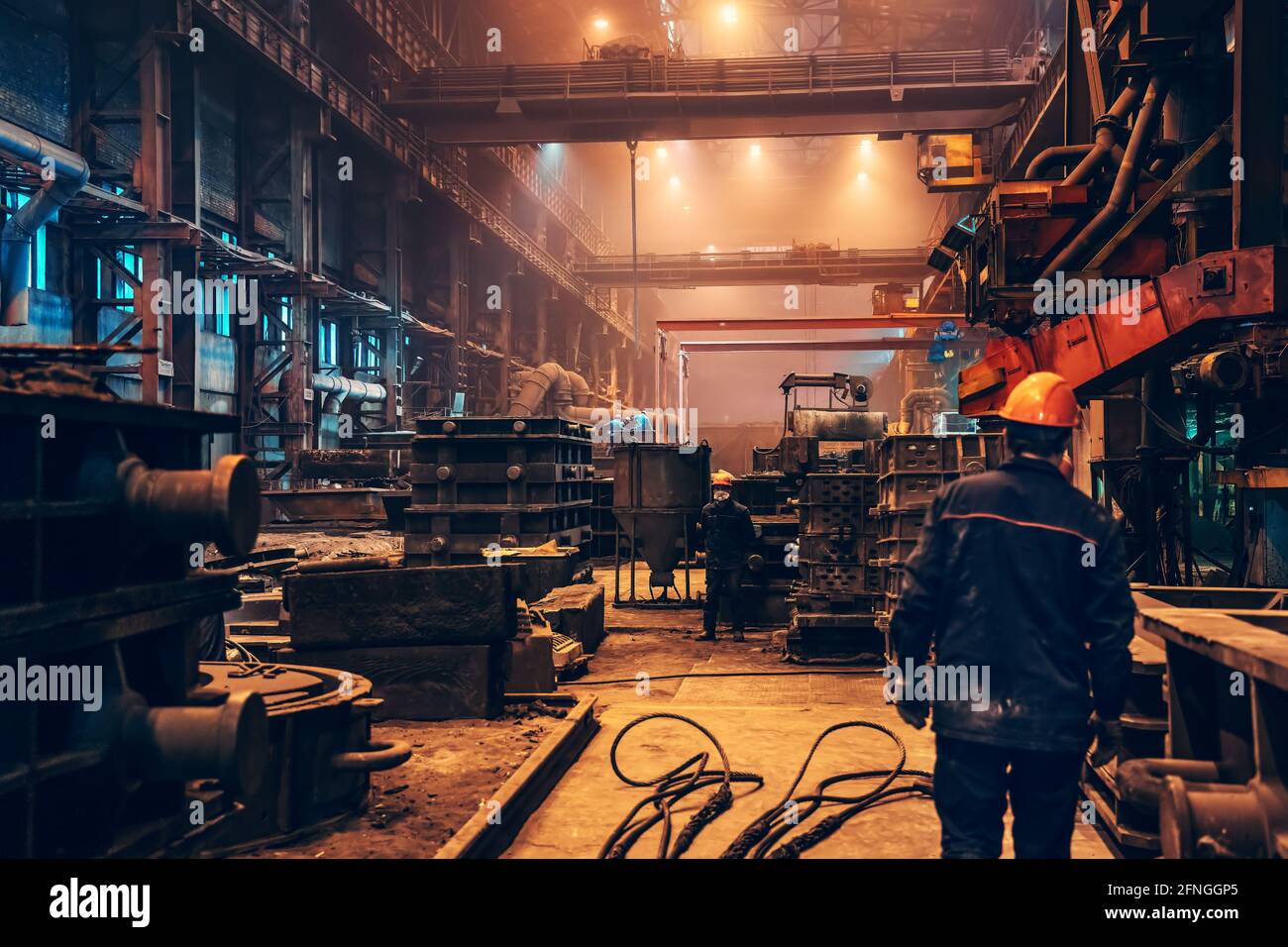 Building interior pipe hi-res stock photography and images - Alamy