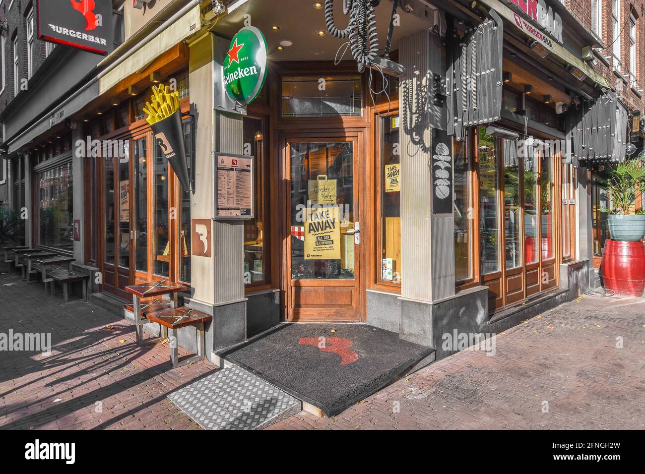 Urban restaurant design hi-res stock photography and images - Alamy