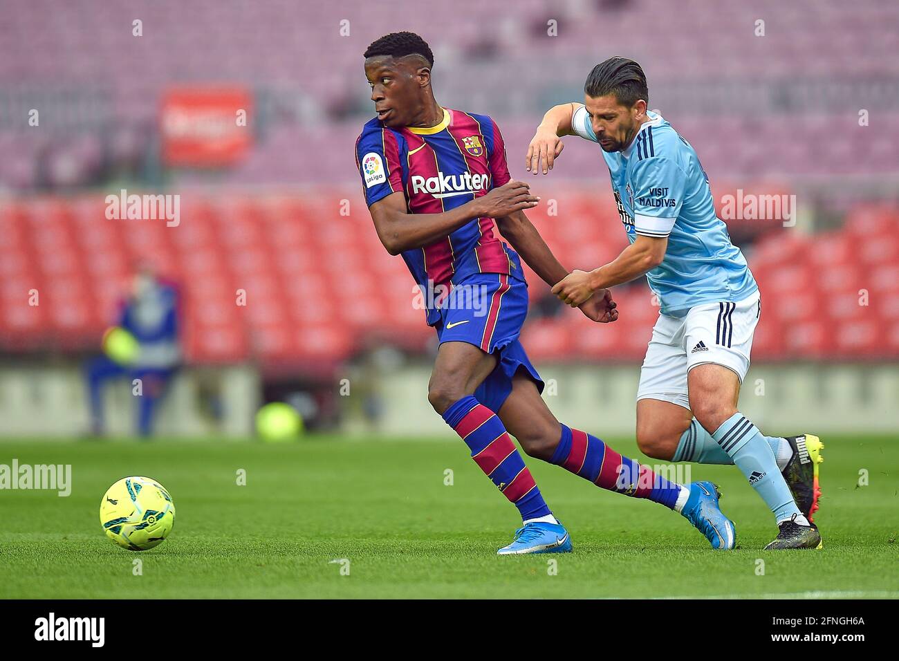 Ilaix Moriba of FC Barcelona and Manuel Agudo Nolito of RC Celta during ...