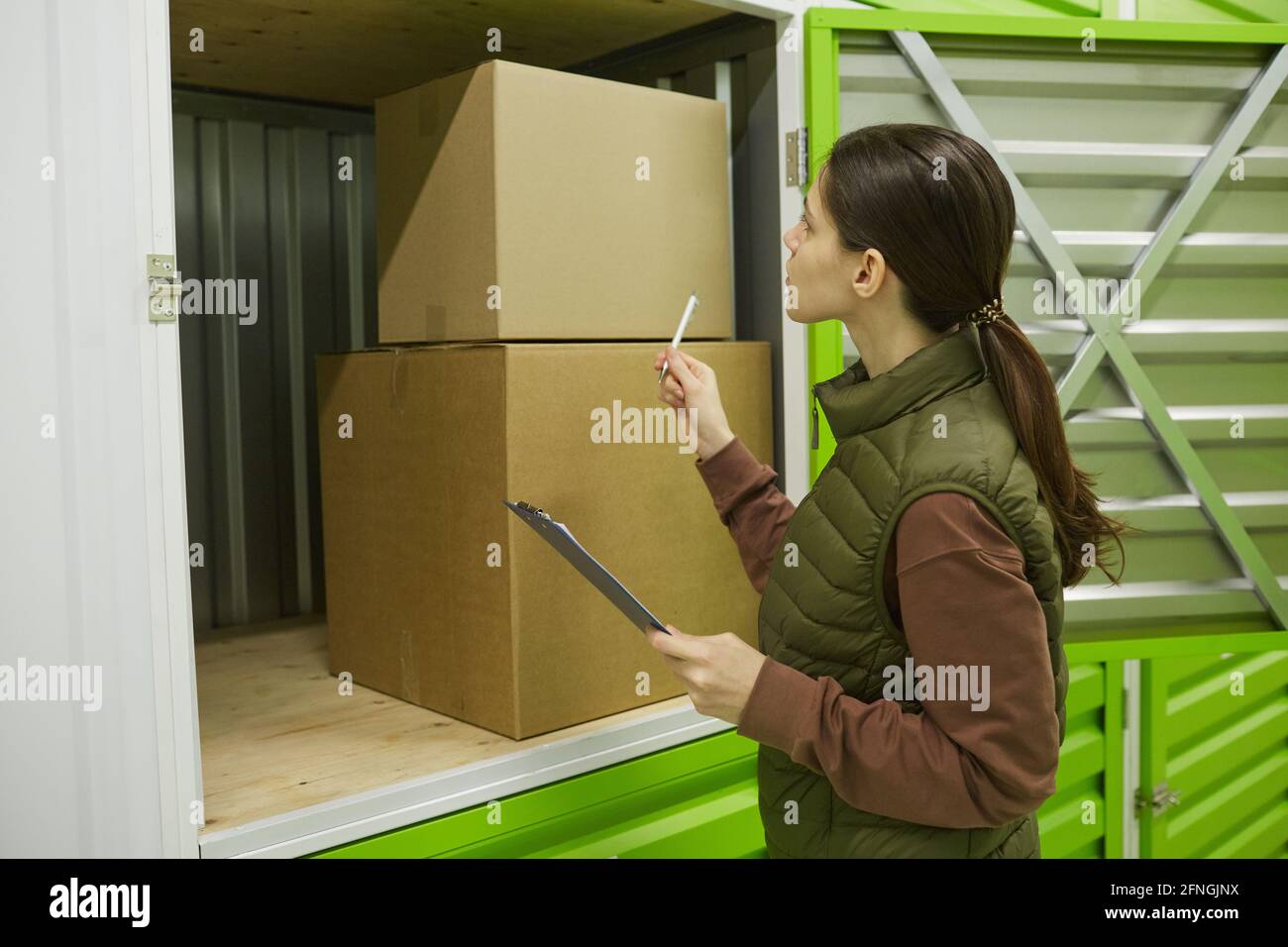 Boxes of documents hi-res stock photography and images - Alamy