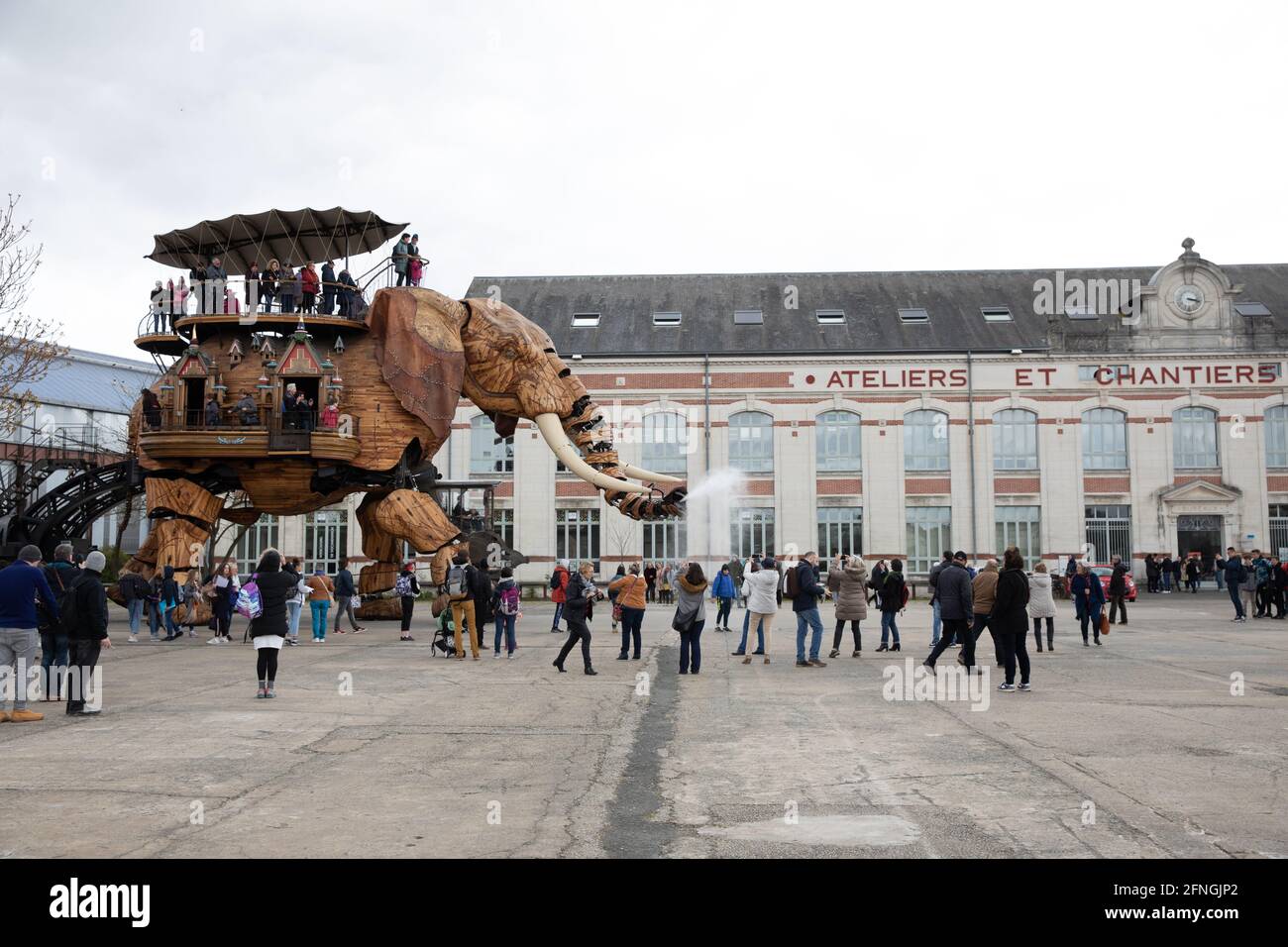 Machines of the isle of nantes hi-res stock photography and images - Alamy