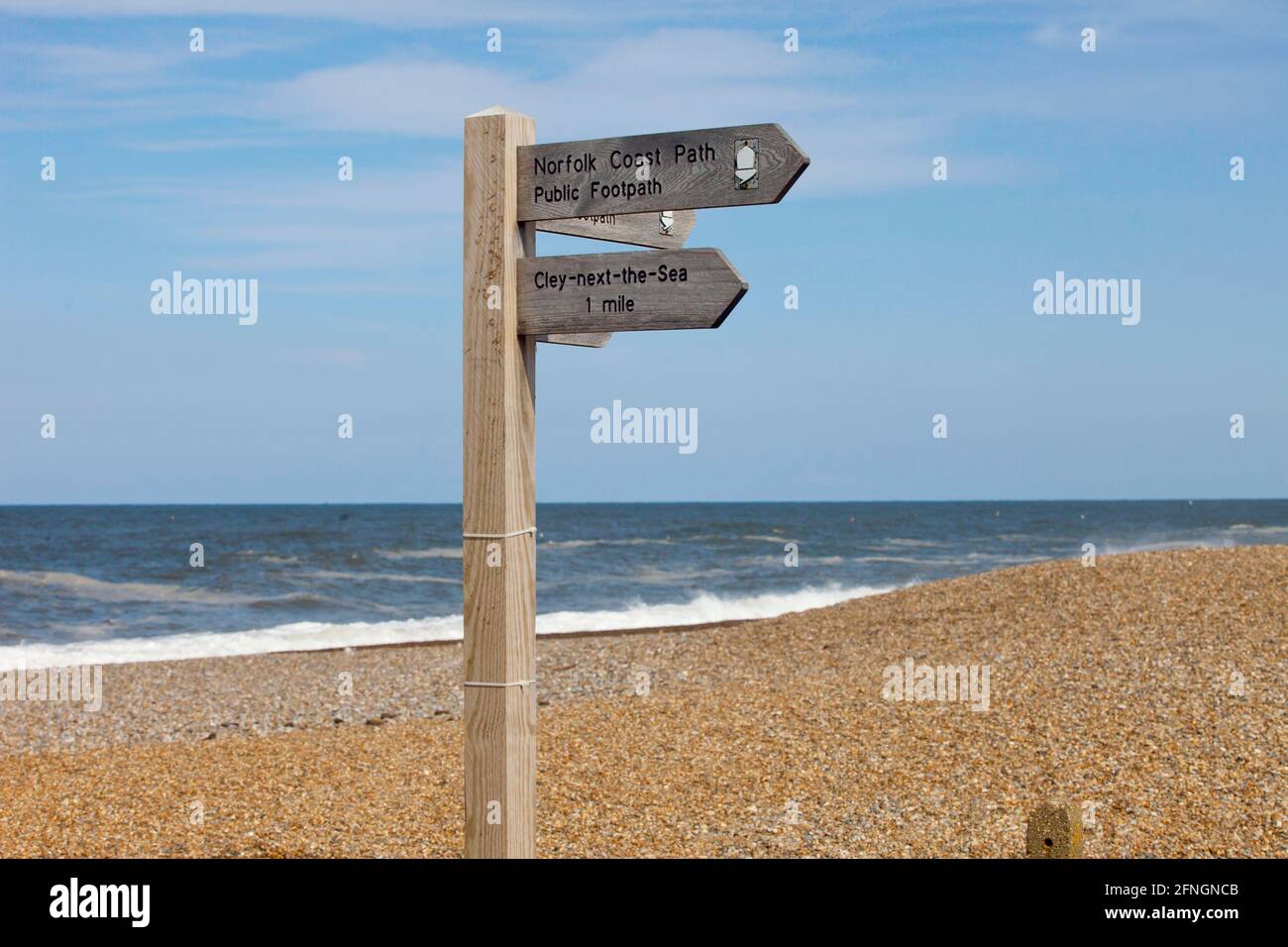 Norfolk coast path foot path sign on seashore Stock Photo - Alamy