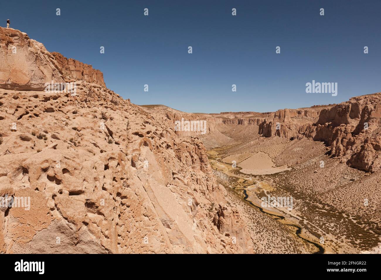 Desert gorge in Bolivia's Atacama desert Stock Photo - Alamy