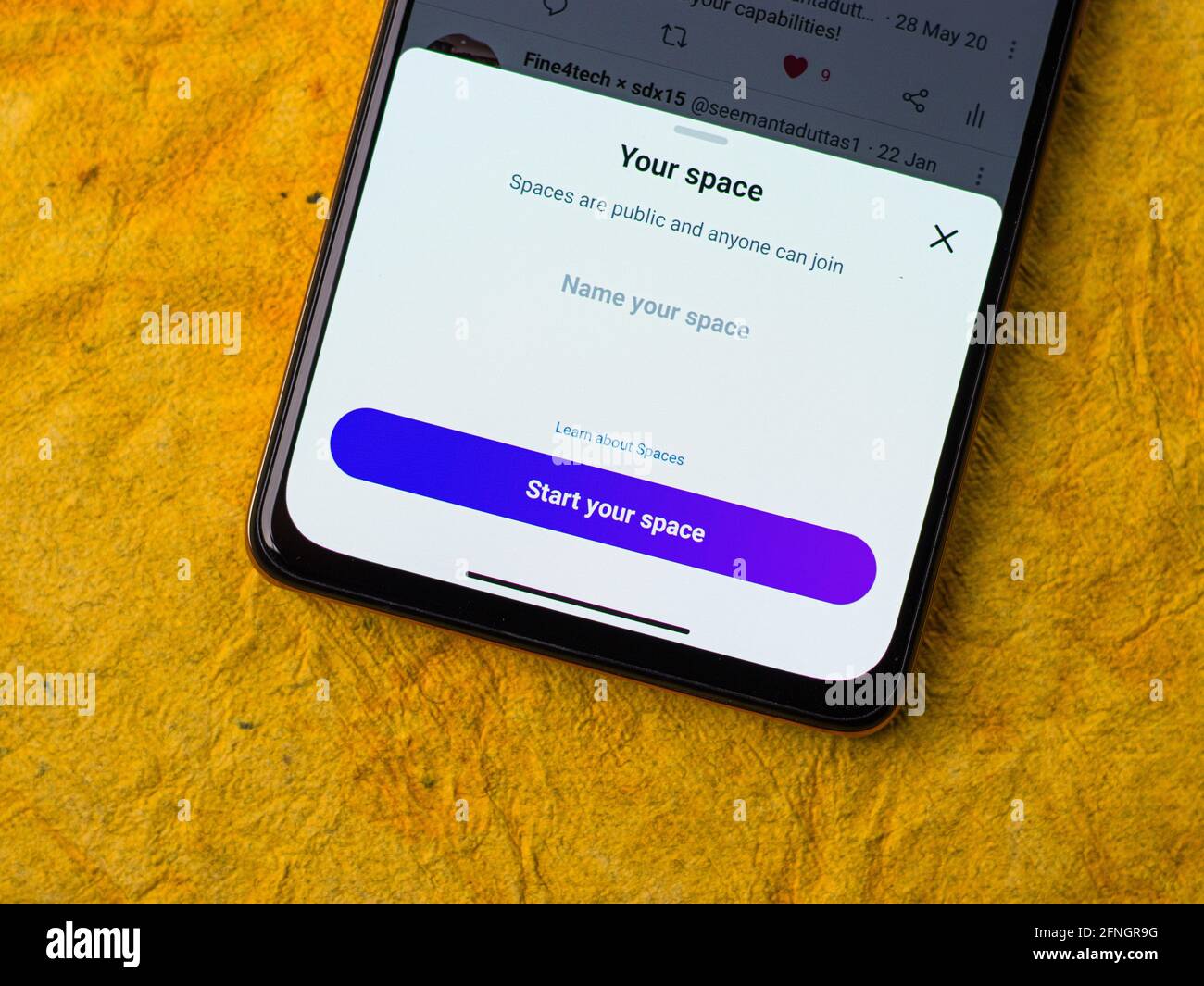 Twitter spaces logo hi-res stock photography and images - Alamy