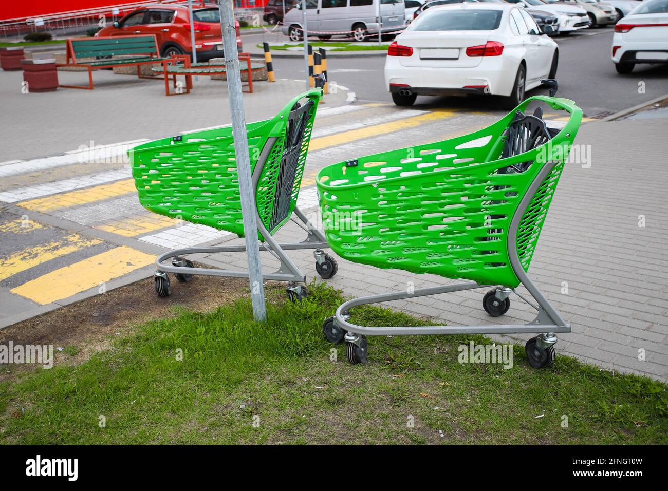 Empty bag shelf hi-res stock photography and images - Alamy