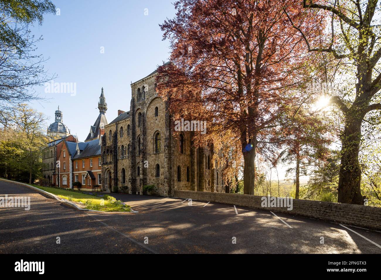 St. michael's abbey, farnborough hi-res stock photography and images ...