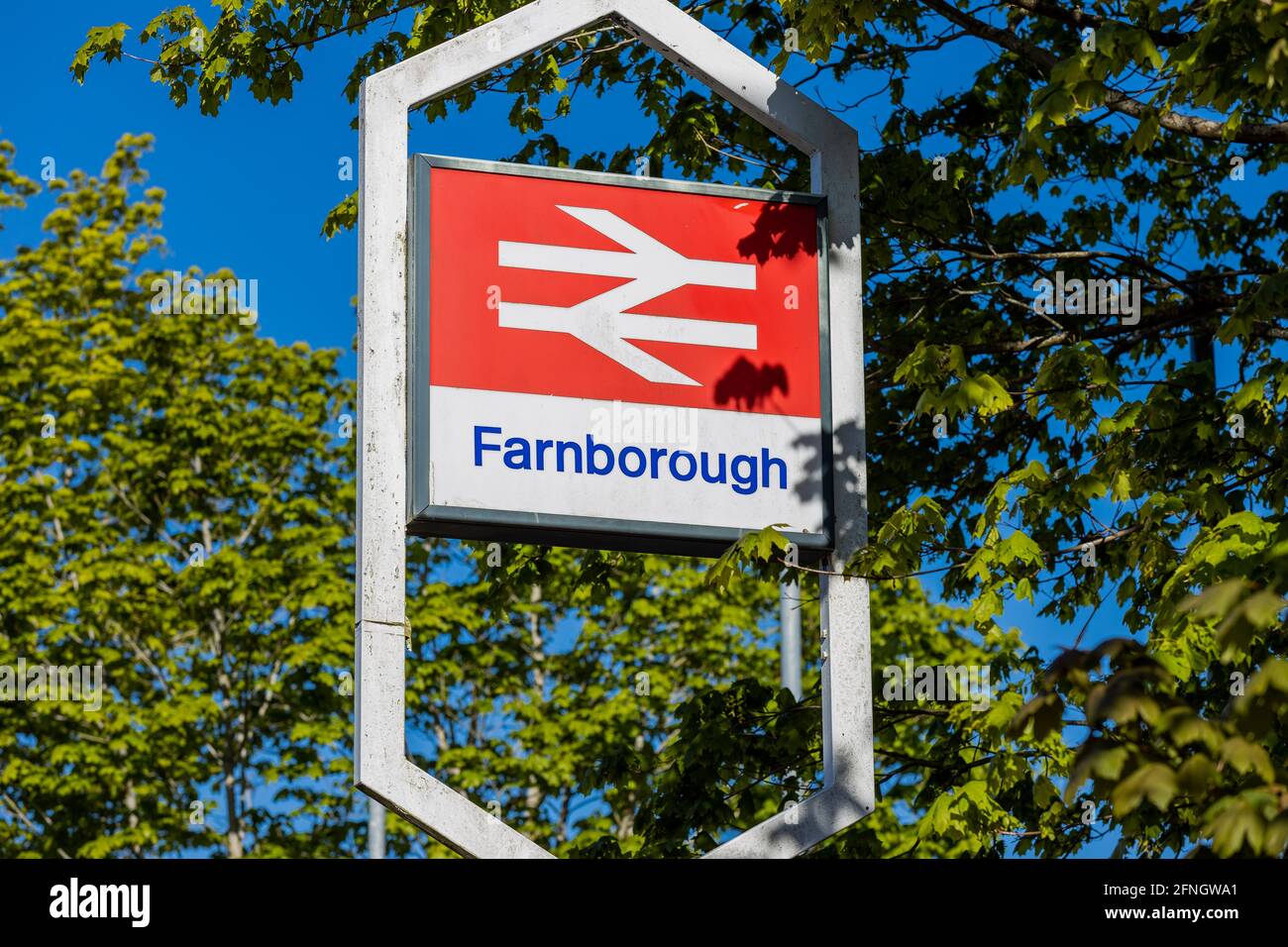 Farnborough high street hi-res stock photography and images - Alamy
