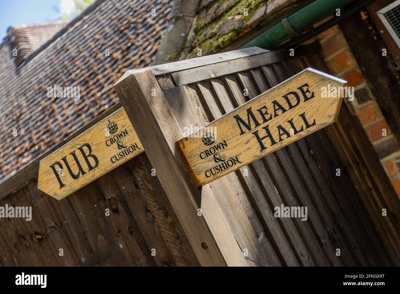 Farnborough high street hi-res stock photography and images - Alamy