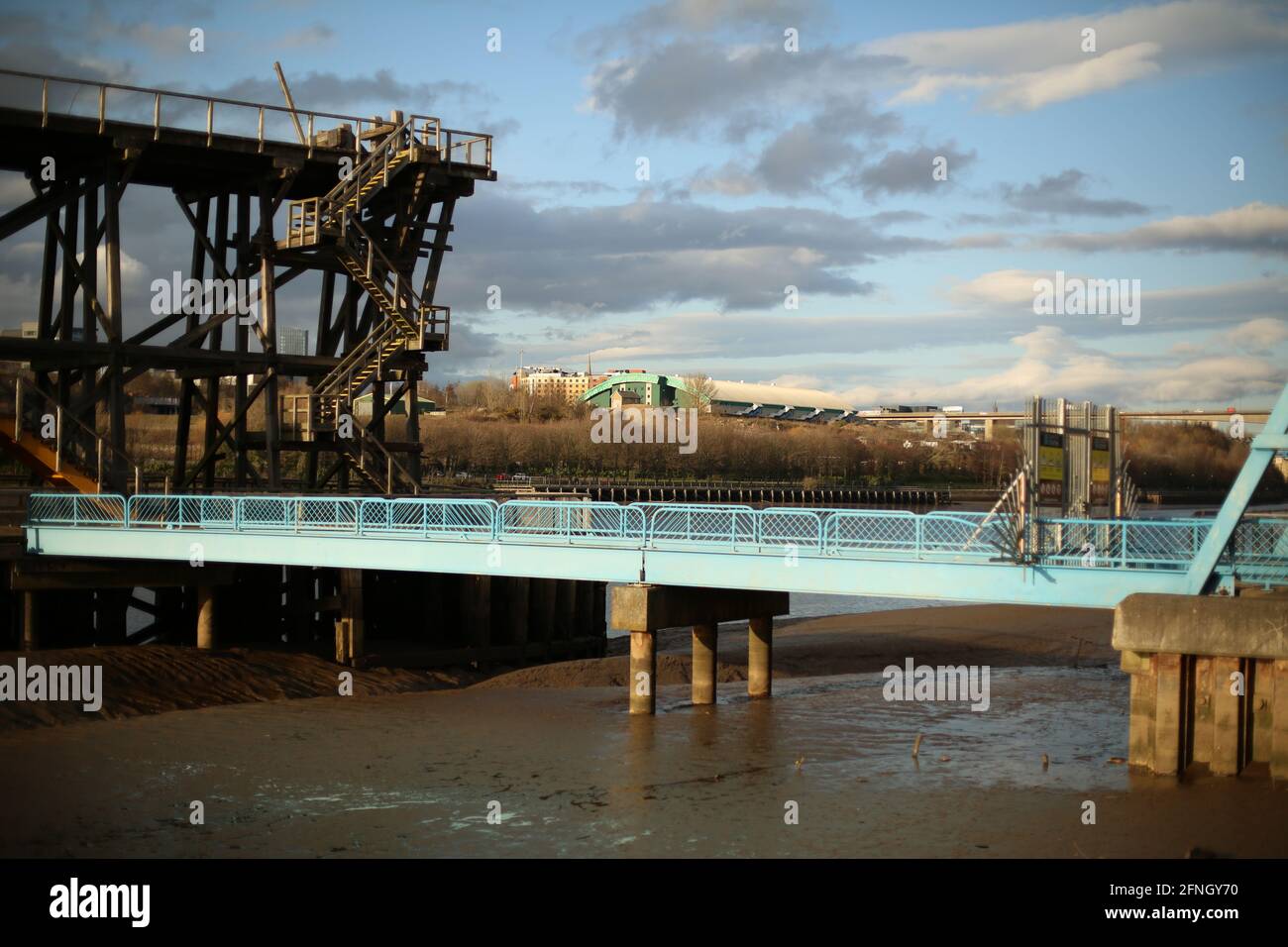 Dunston staithes hi-res stock photography and images - Alamy