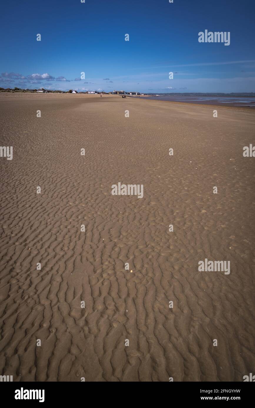 Deserted sandy beach at Greatstone, Kent, England Stock Photo - Alamy
