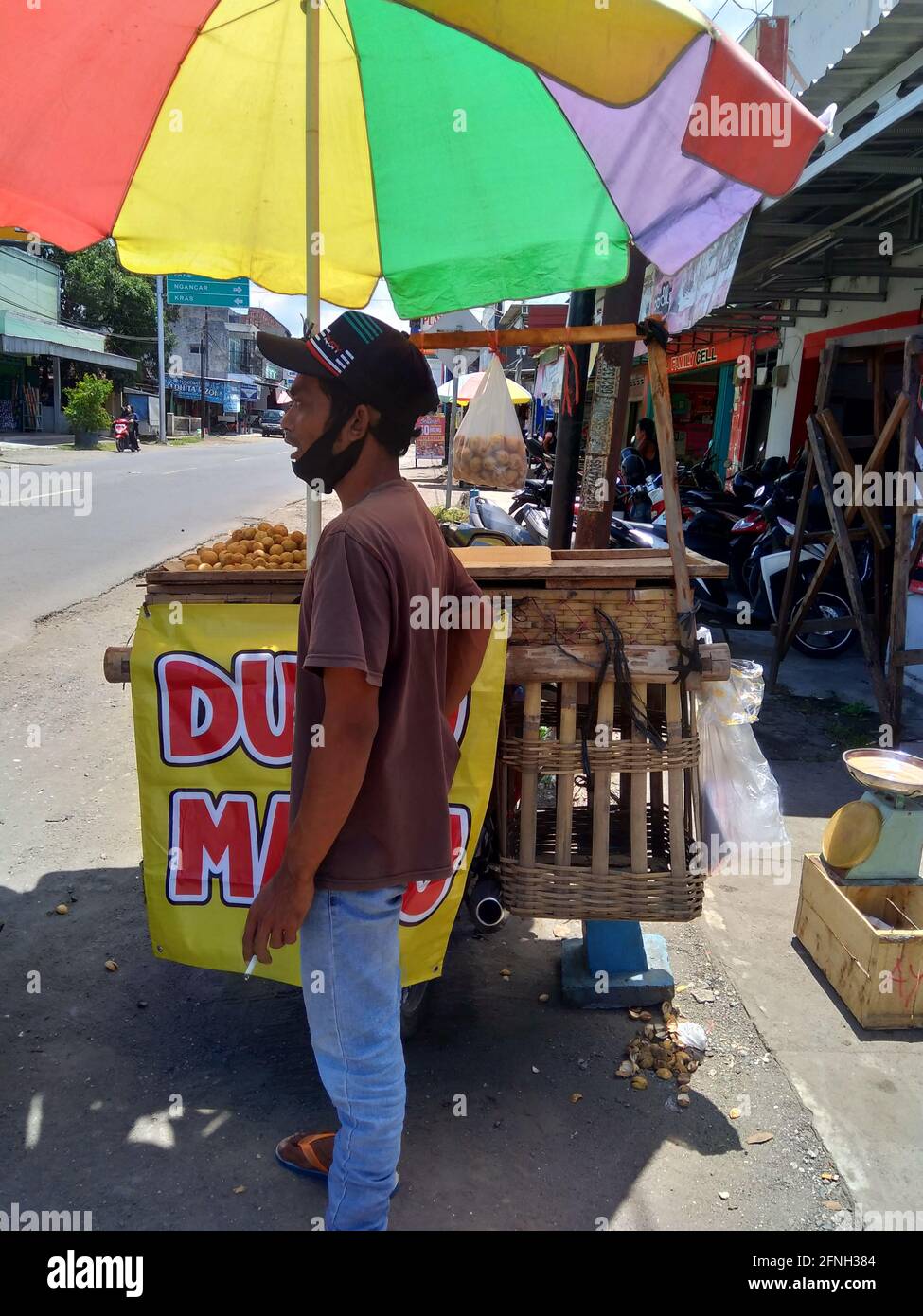 Duku fruits hi-res stock photography and images - Alamy