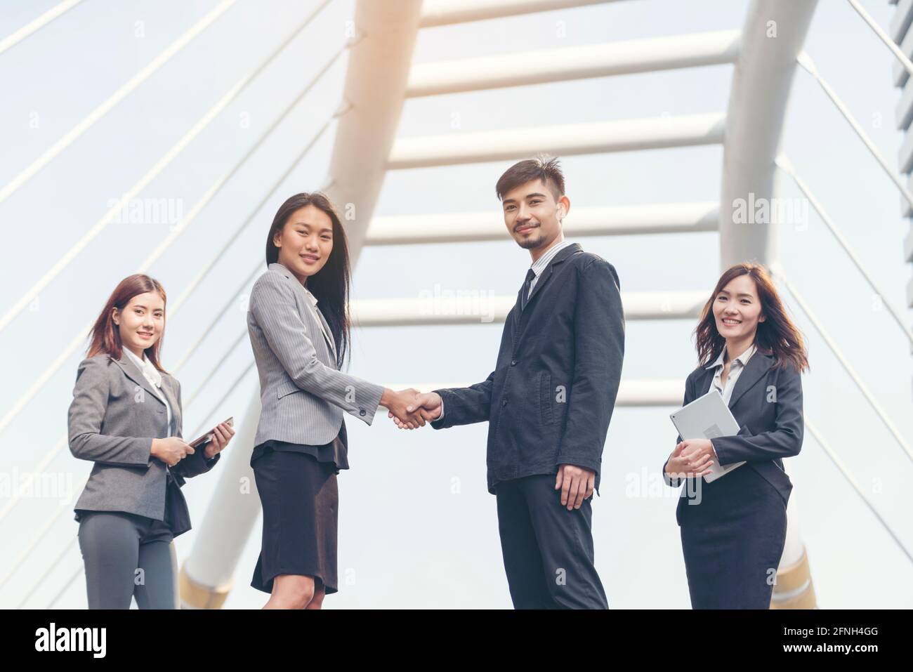 Habits of Leaders Who Inspire Loyal Businessman with Loyalty.Leaders ...