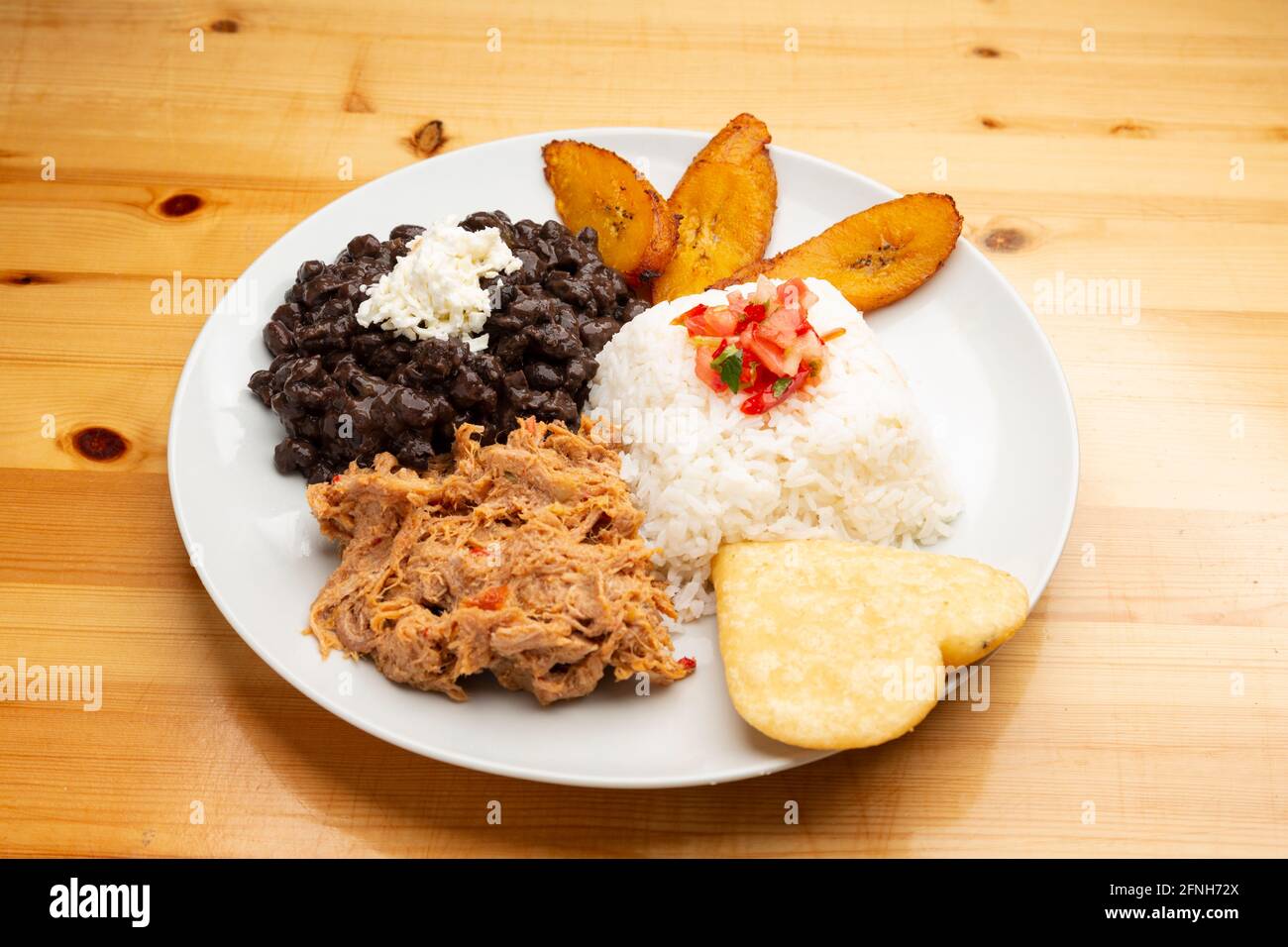 Traditional Venezuelan dish called Pabellon Criollo Stock Photo - Alamy