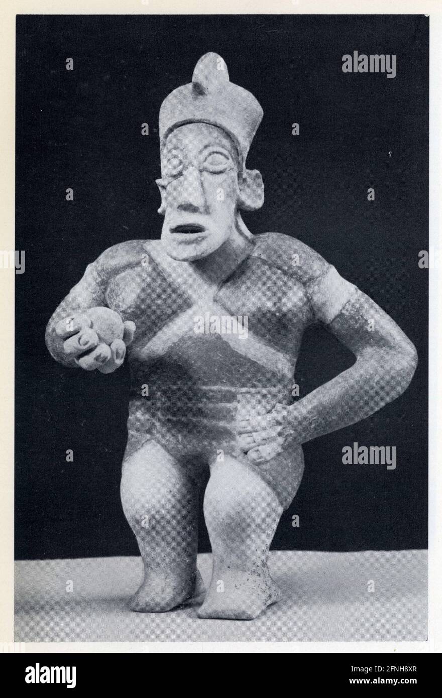 Balle rouge hi-res stock photography and images - Alamy