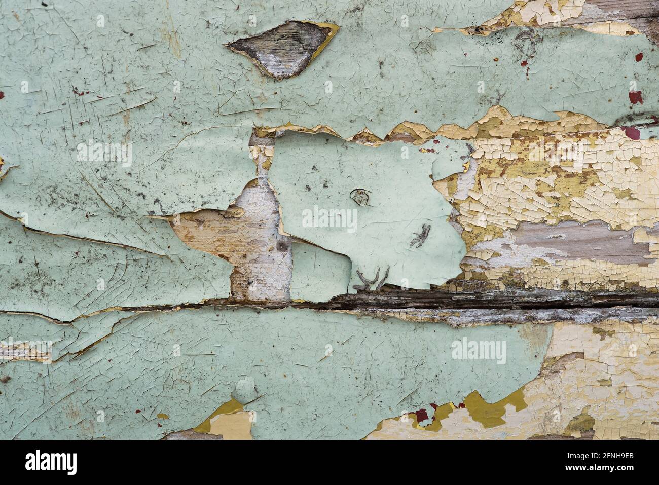 Wood texture flakes flaking off hi-res stock photography and images - Alamy