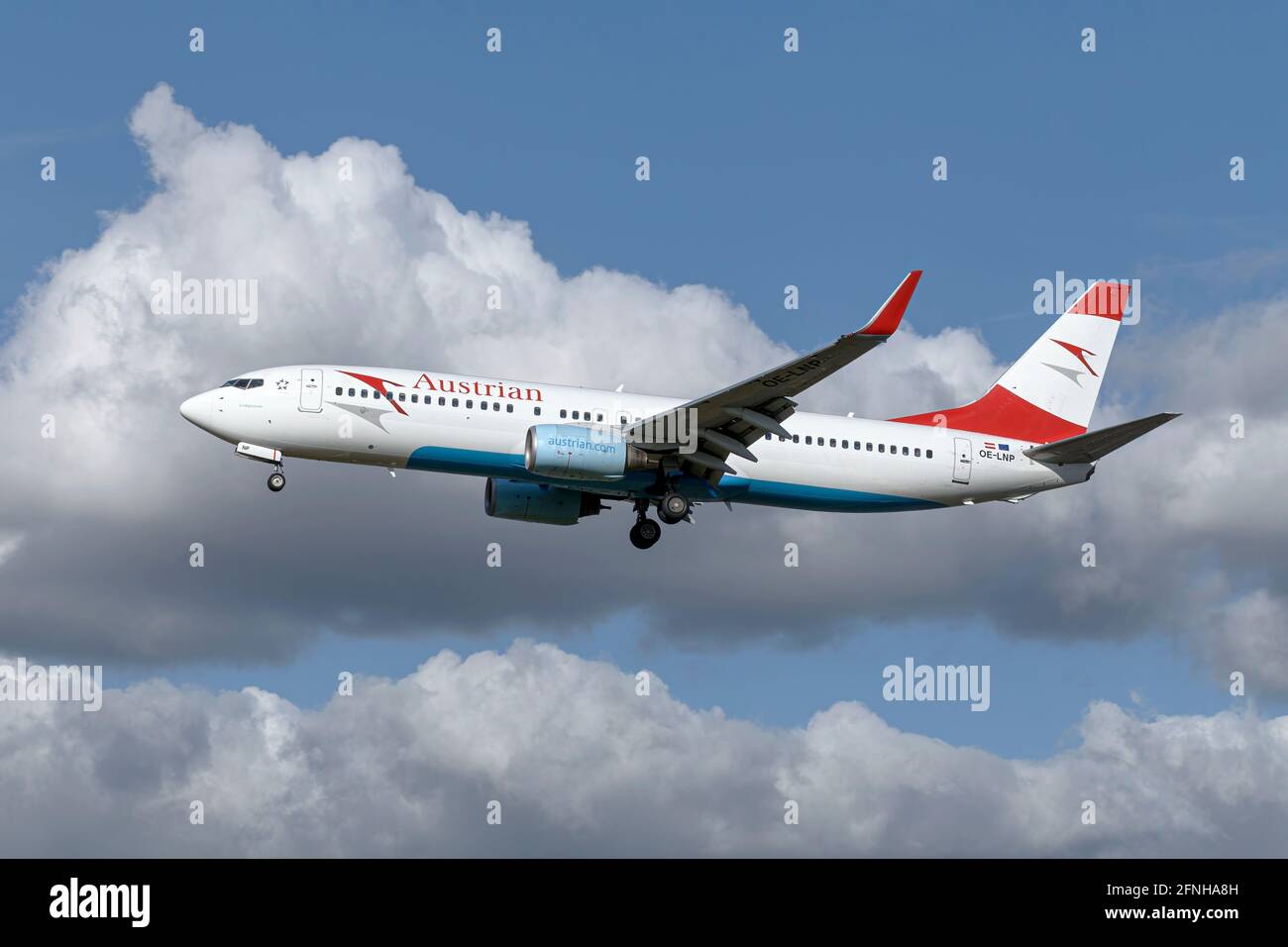 Hi sky airline hi-res stock photography and images - Alamy