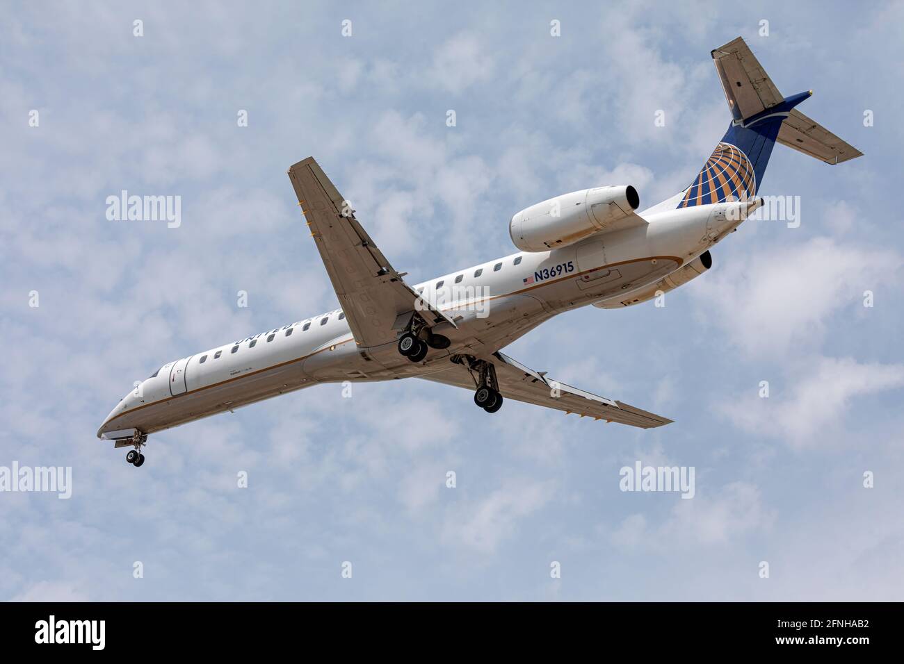 Short haul regional airliner hi-res stock photography and images - Alamy