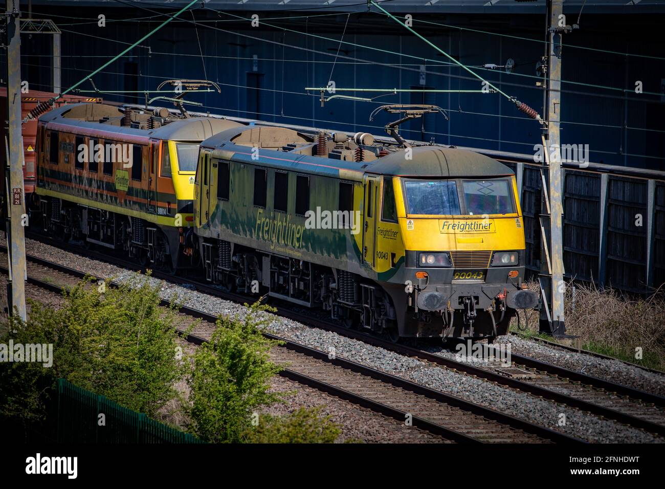 Class 90s hi-res stock photography and images - Alamy