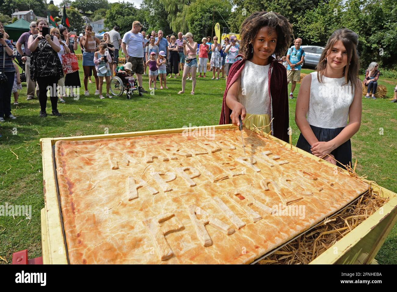 Marldon apple pie fair hi-res stock photography and images - Alamy