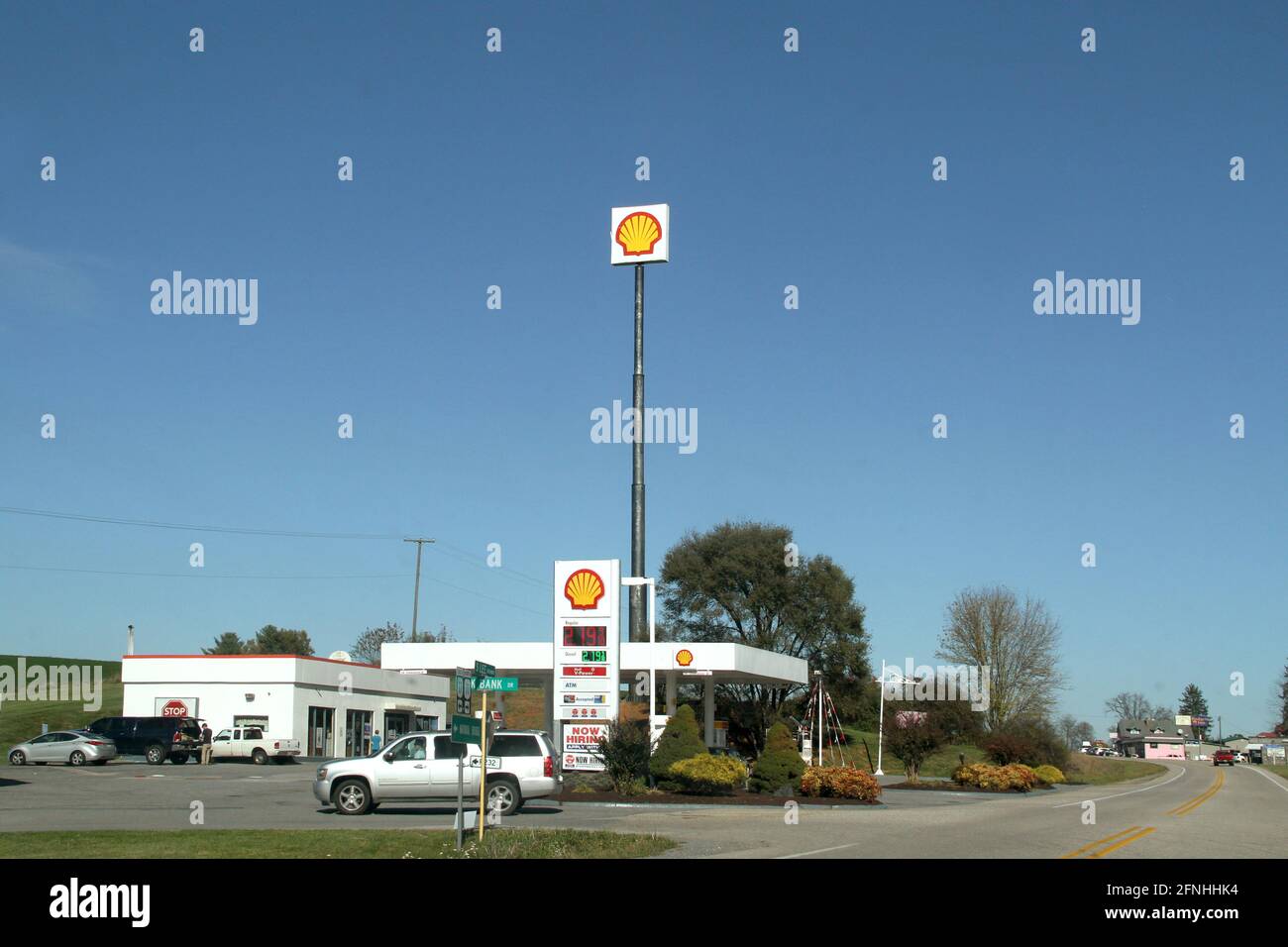 Shell gas station in the USA Stock Photo - Alamy