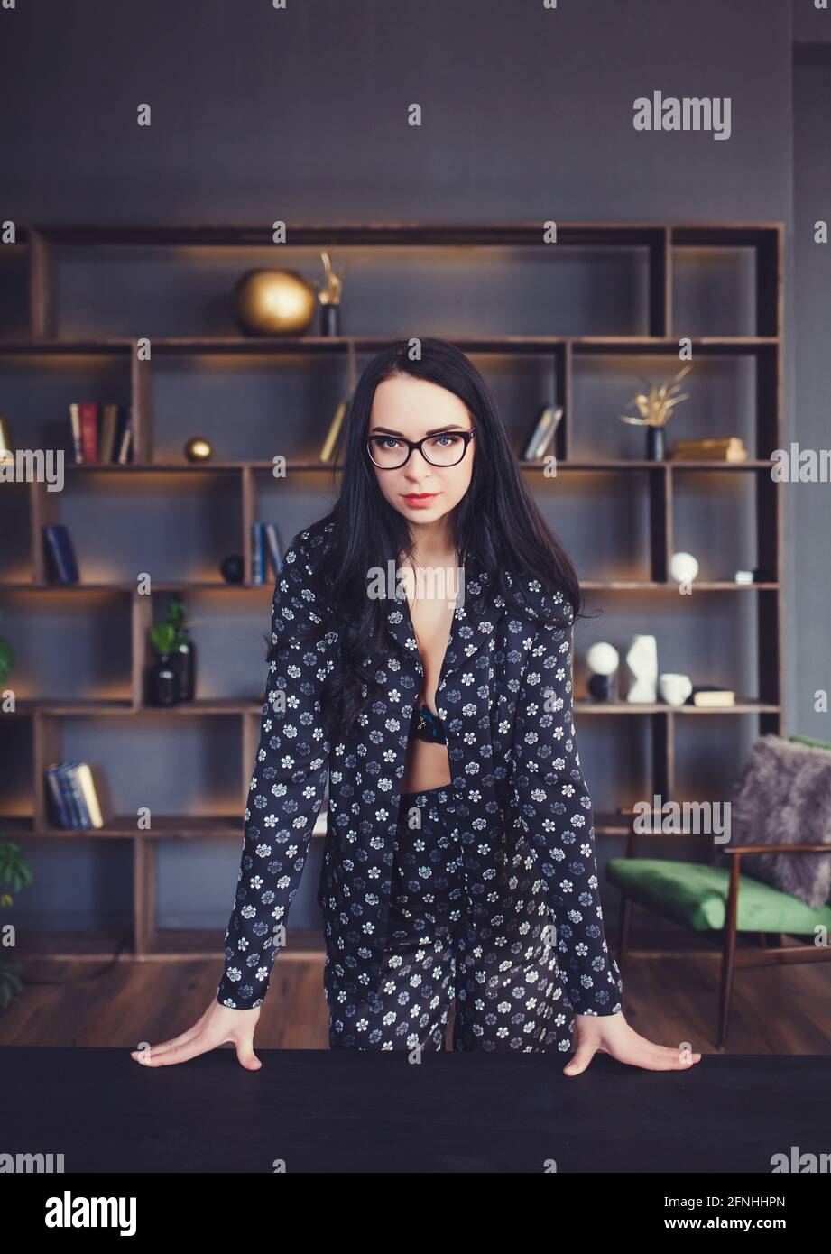 Busy lady hi-res stock photography and images - Alamy