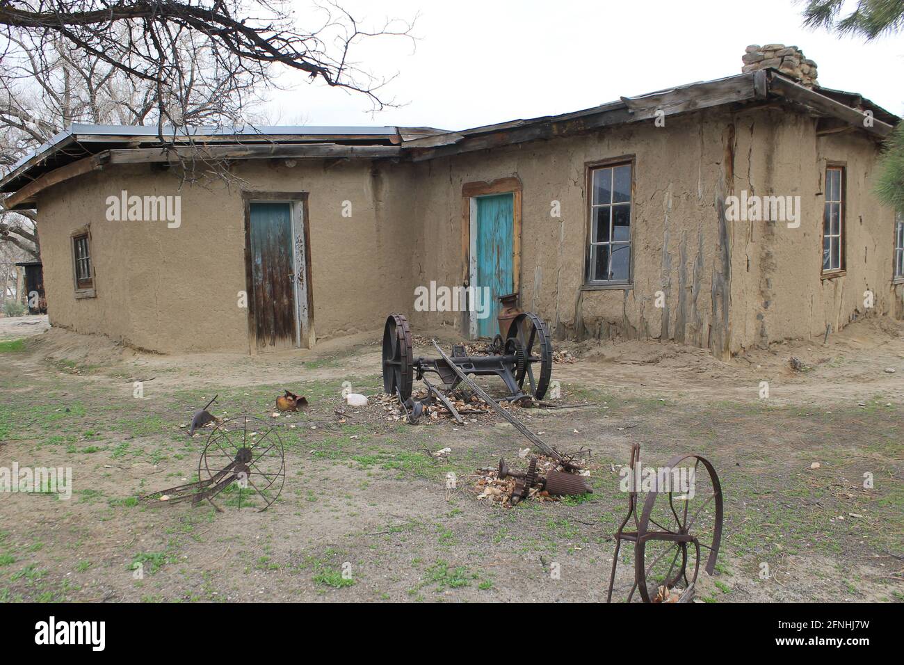 Old cabin ruins in the southwest Stock Photo - Alamy