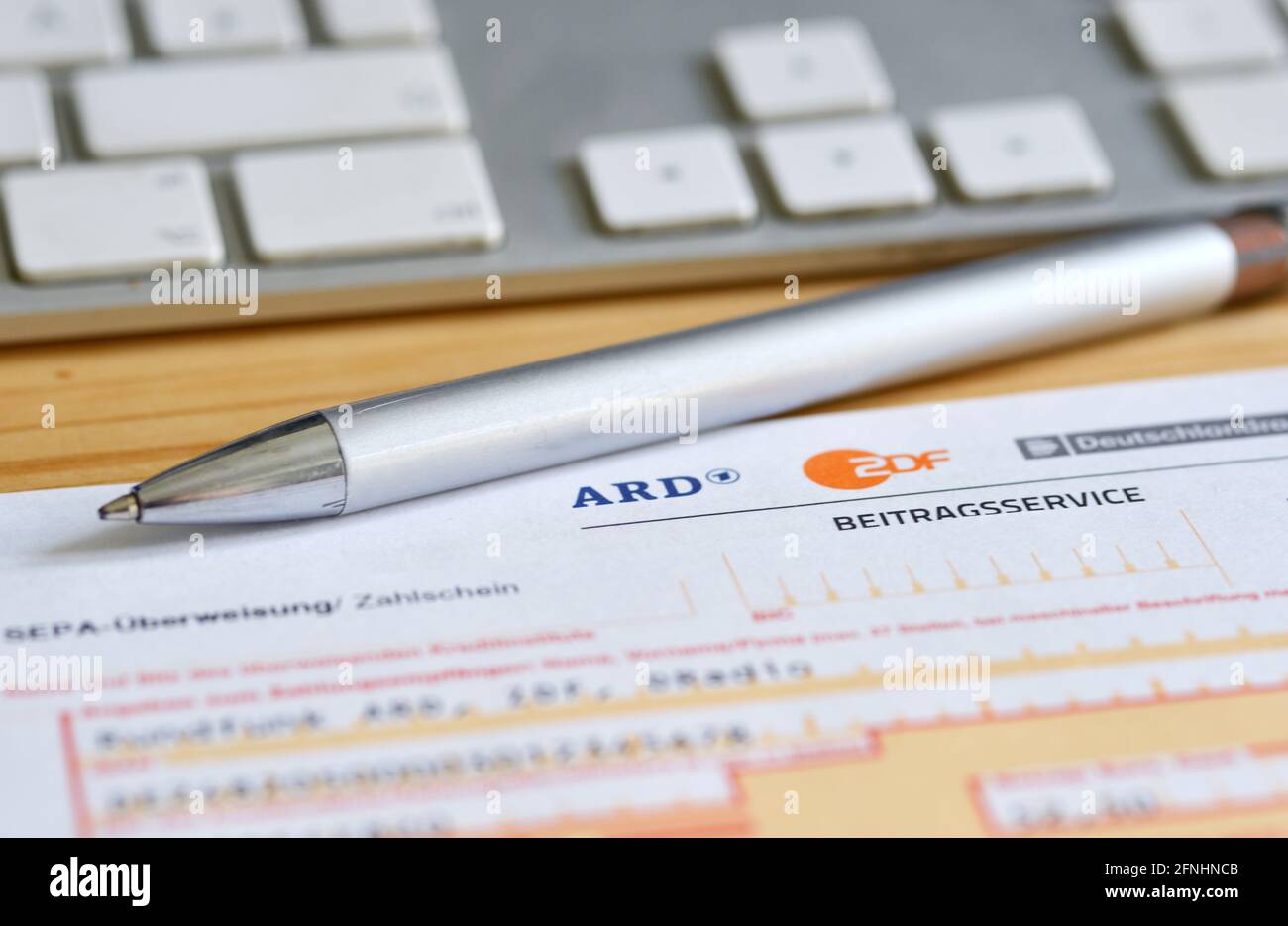 Bank transfer form hi-res stock photography and images - Alamy