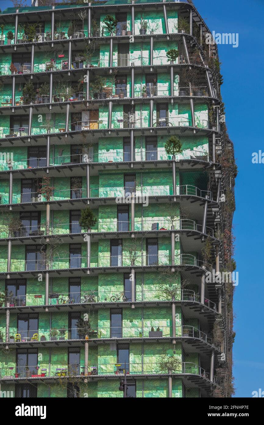HIGH RISE APARTMENT BUILDINGS I PARIS Stock Photo - Alamy