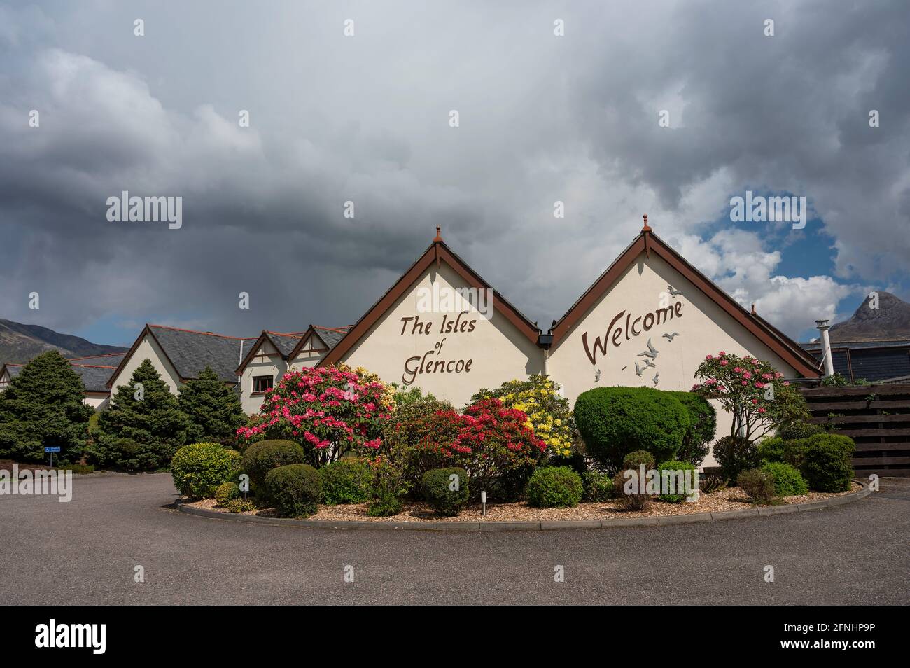 Isles of glencoe hotel hi-res stock photography and images - Alamy