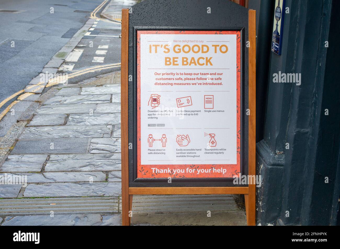 Welcome back hug hi-res stock photography and images - Alamy