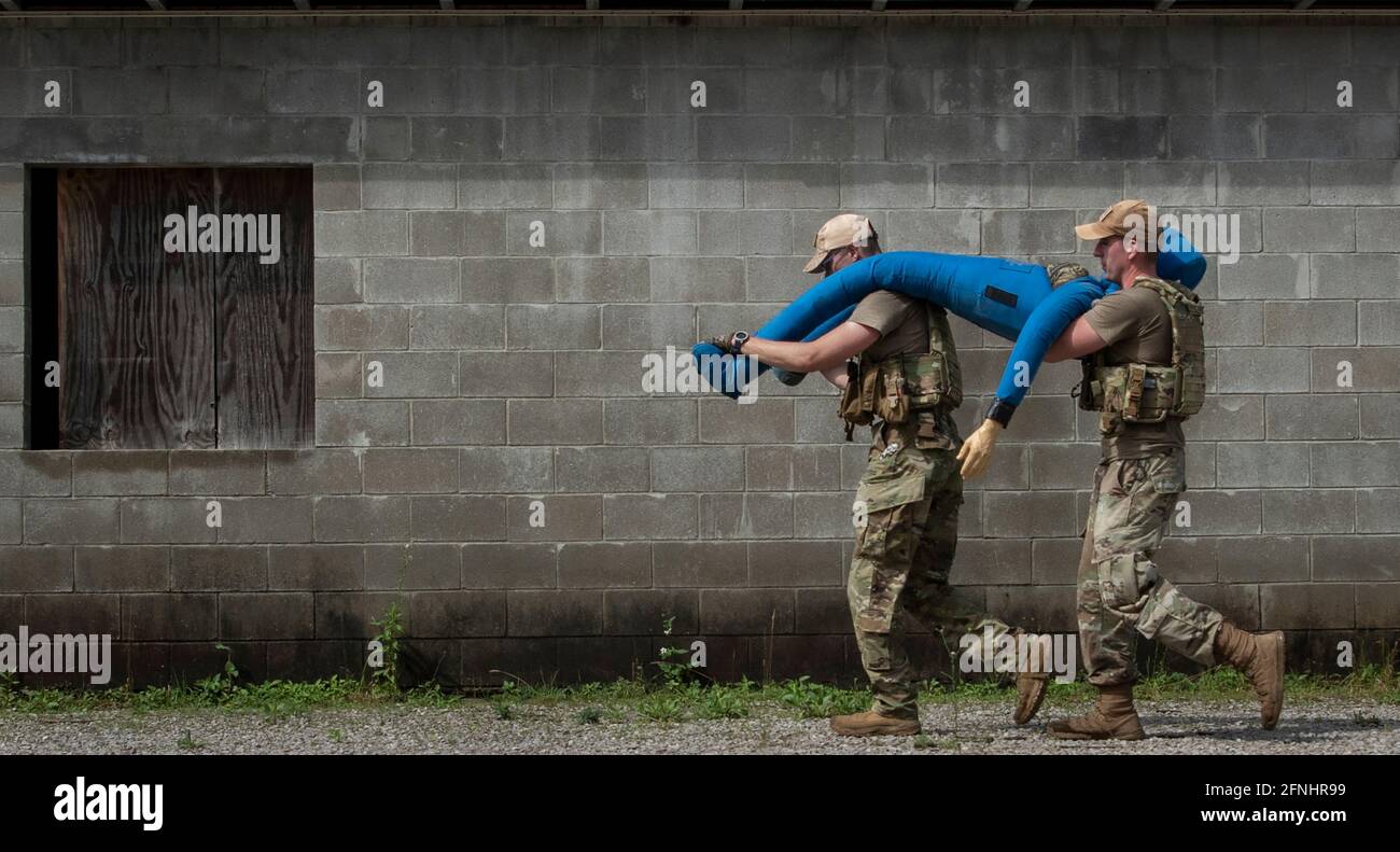 Defender challenge hi-res stock photography and images - Alamy