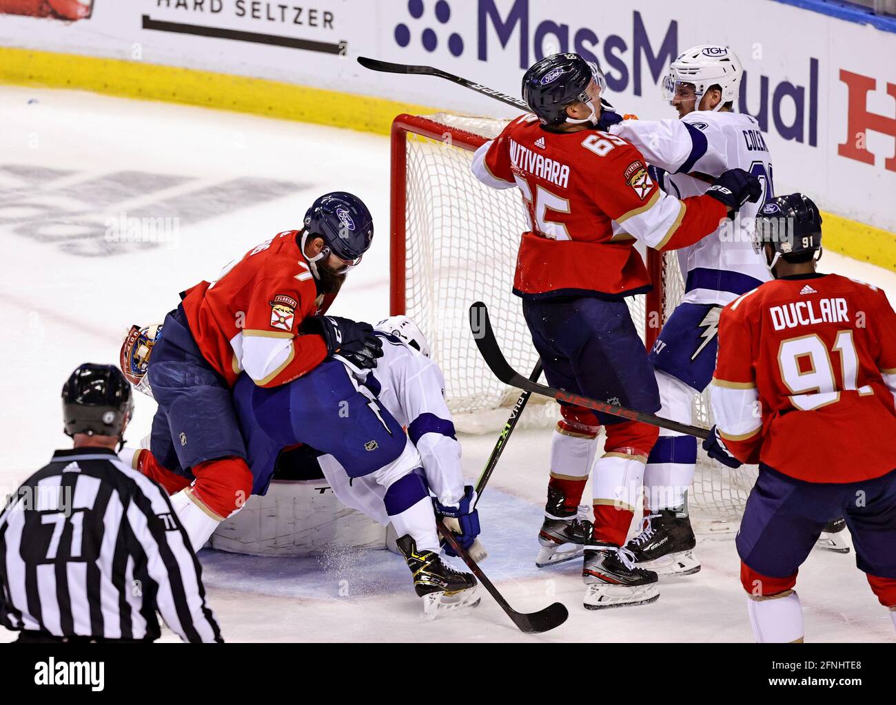 Florida panthers and lightning fight hi-res stock photography and ...